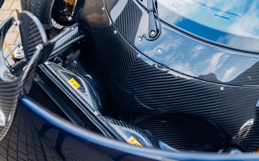 Pagani Zonda F for sale - LUSSO