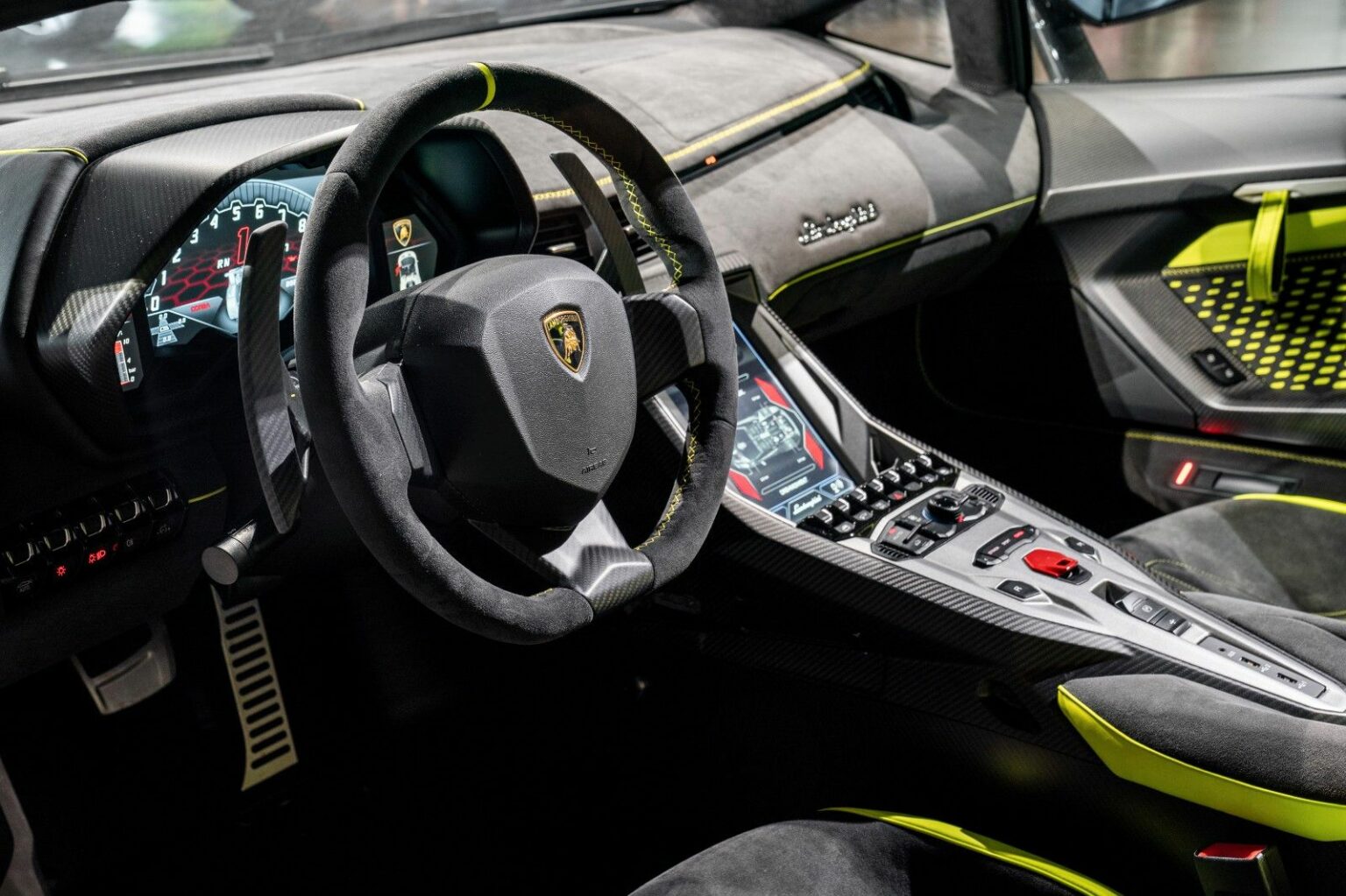 Lamborghini Centenario Roadster For sale - LUSSO