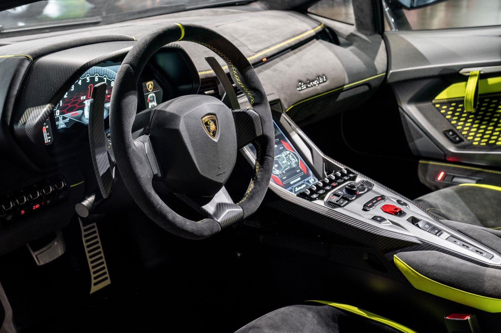 Lamborghini Centenario Roadster for sale - LUSSO