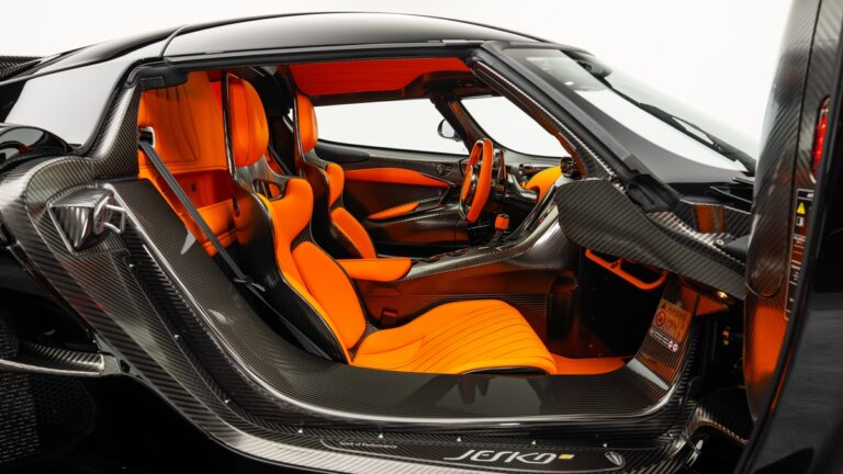 Koenigsegg Jesko Attack for sale - LUSSO